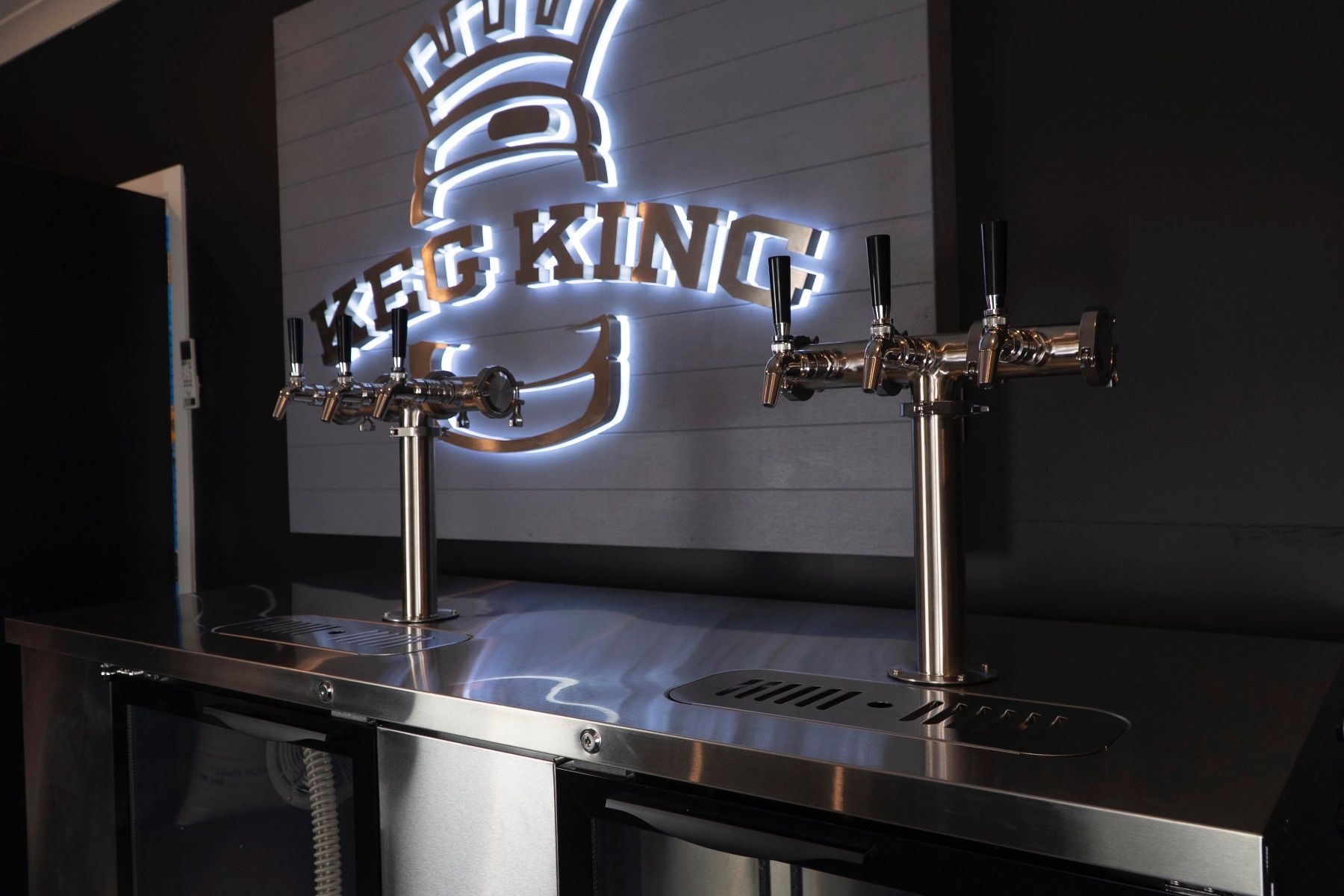 Kegerator KegMaster Super Deluxe - Two Door Large — Grillhound